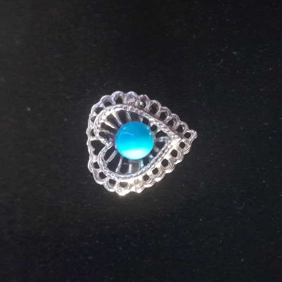 Jewelry | Vintage Blue Stone Heart Shaped Brooch Pin9 | Poshmark